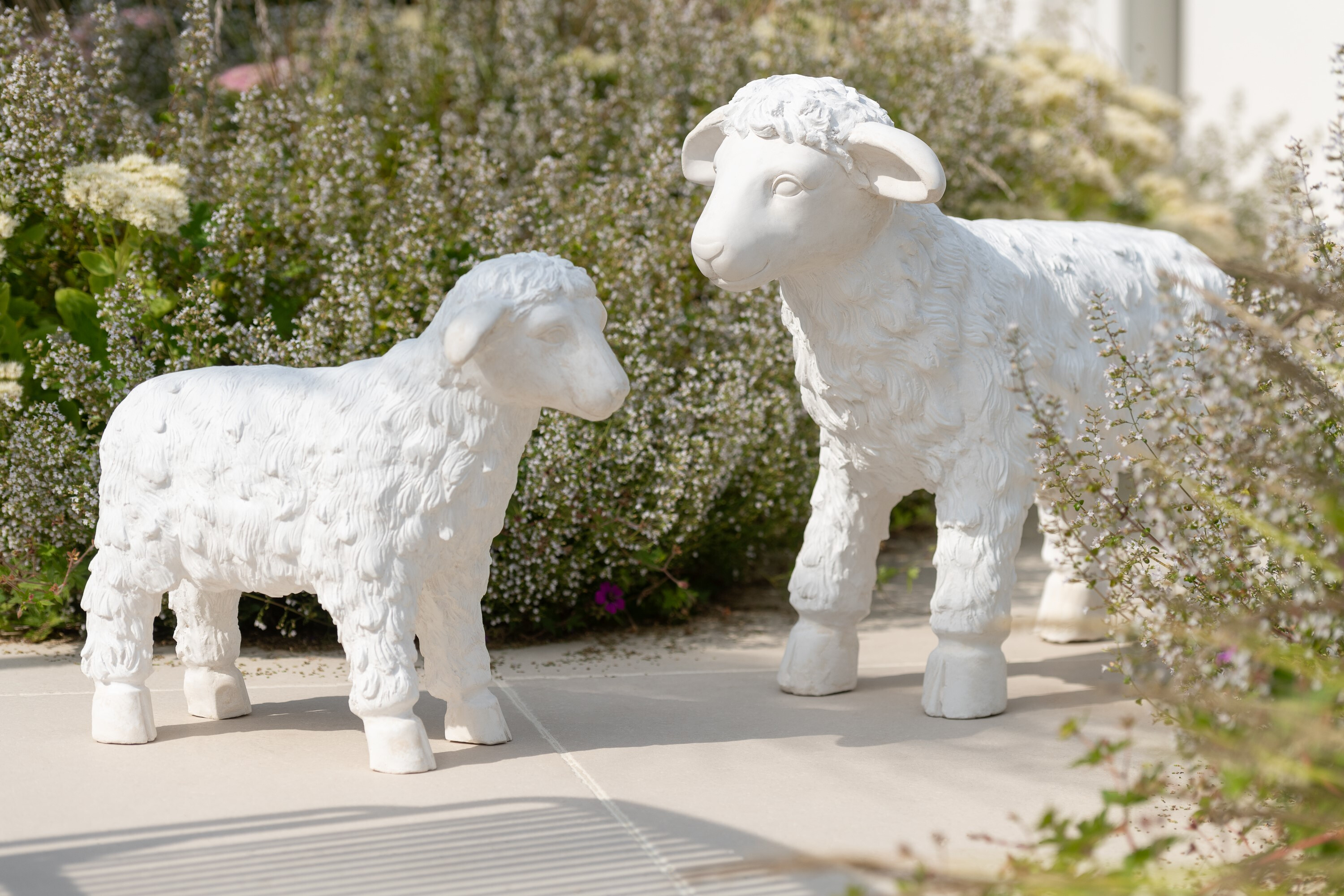 Outdoor schapen tuinbeelden @ LIVING-shop webshop