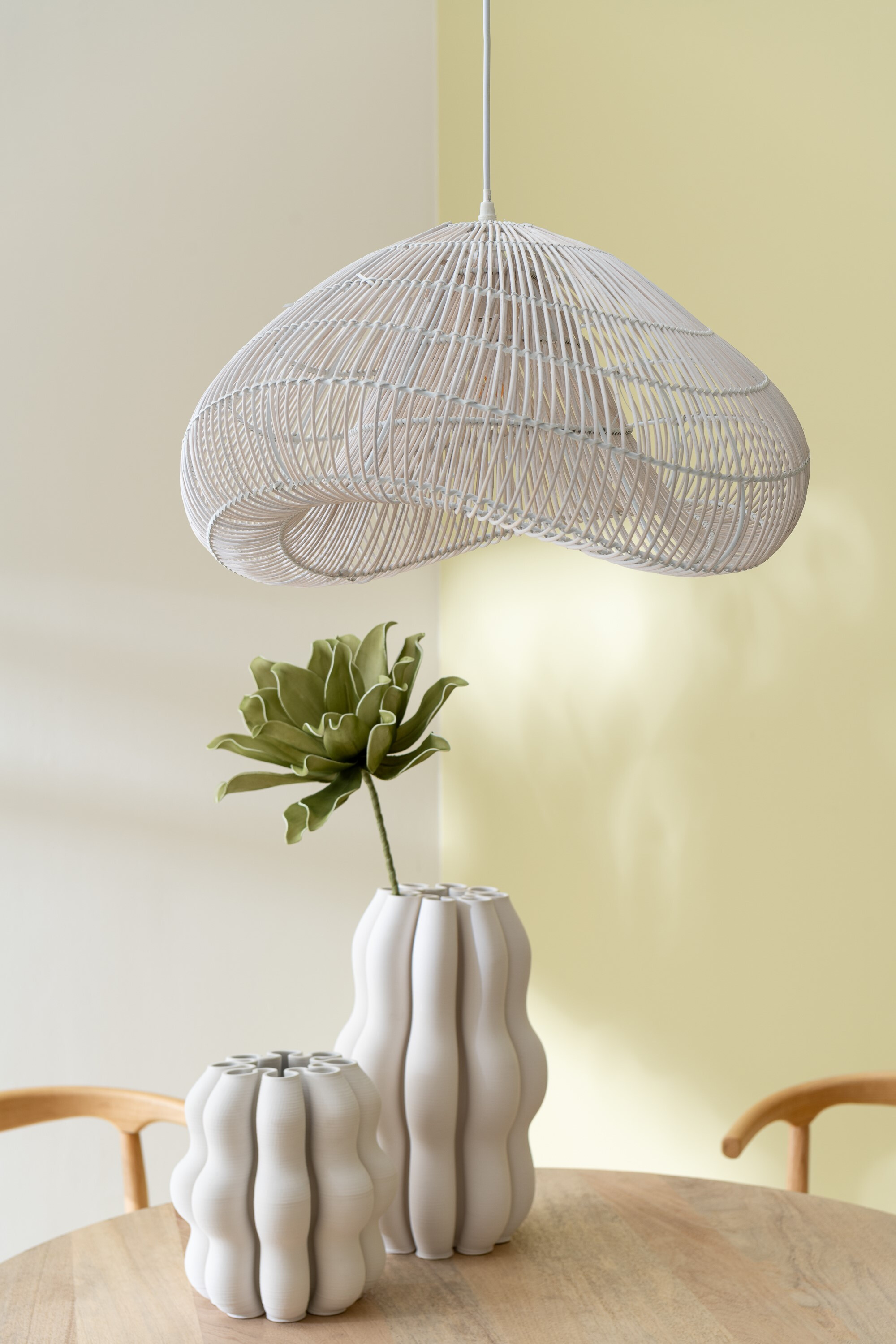 Wavy ceramic vases Naos online best buy @ LIVING-shop.eu webshop