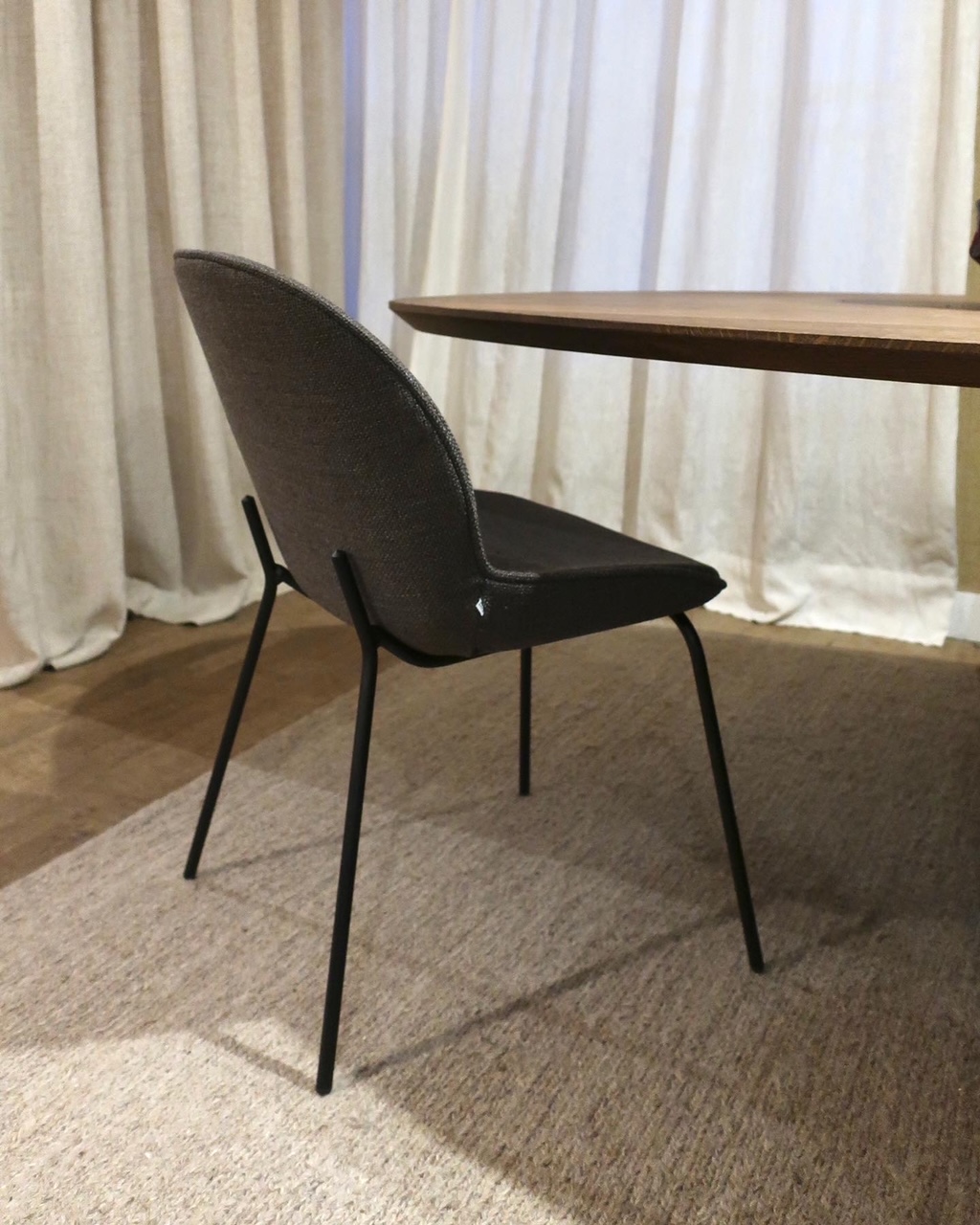 Stoel Hella van PR LIVING kopen? Alle modellen stoelen PR LIVING-shop ...